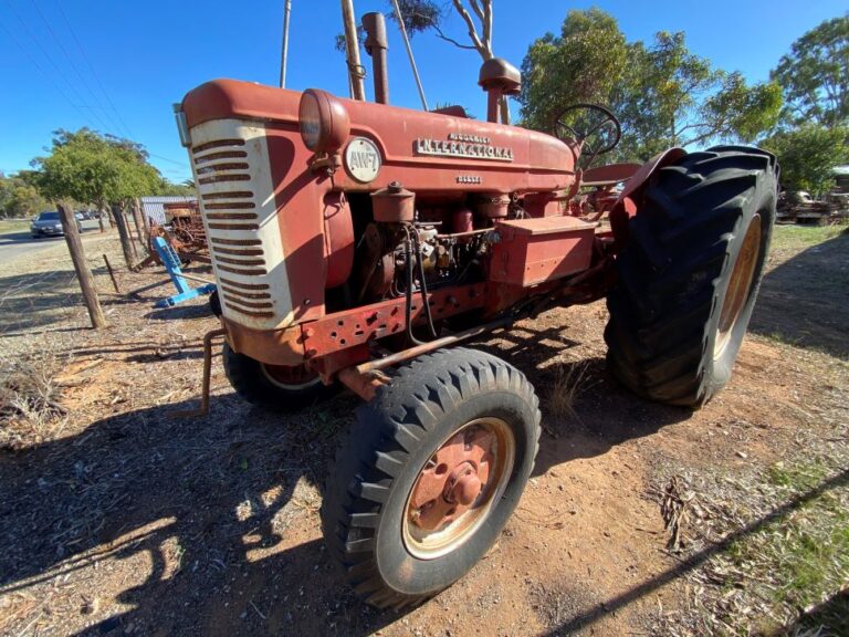 Tractors – Heritage Machinery Australia